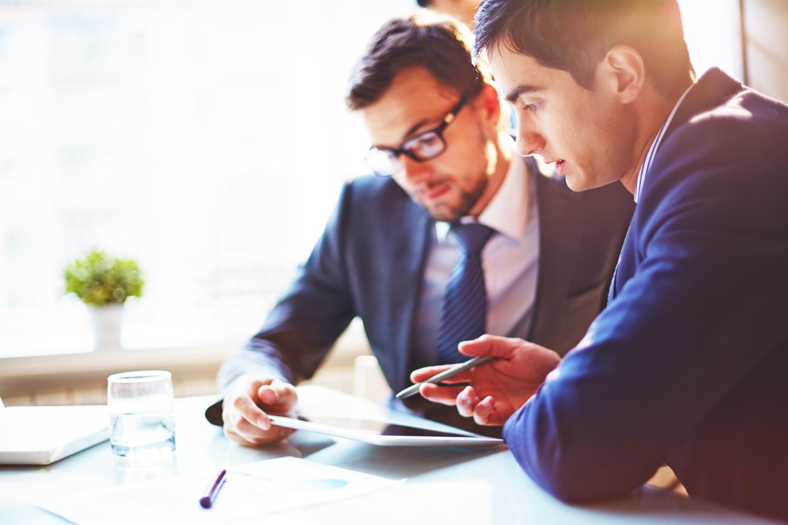 Qué es y qué hace un corredor de seguros – Segurarse